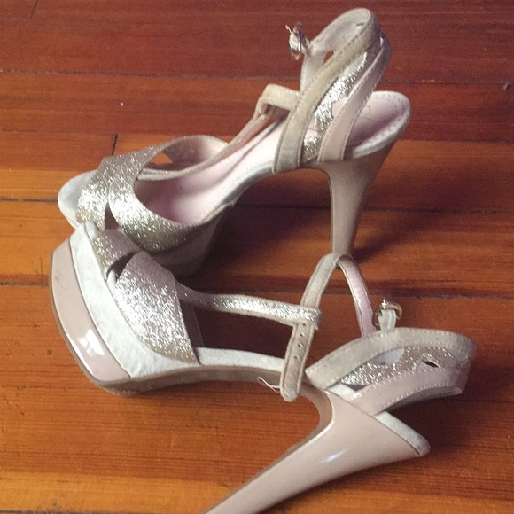 Jessica Simpson | Shoes | Metallic Gold Jessica Simpson Platform ...